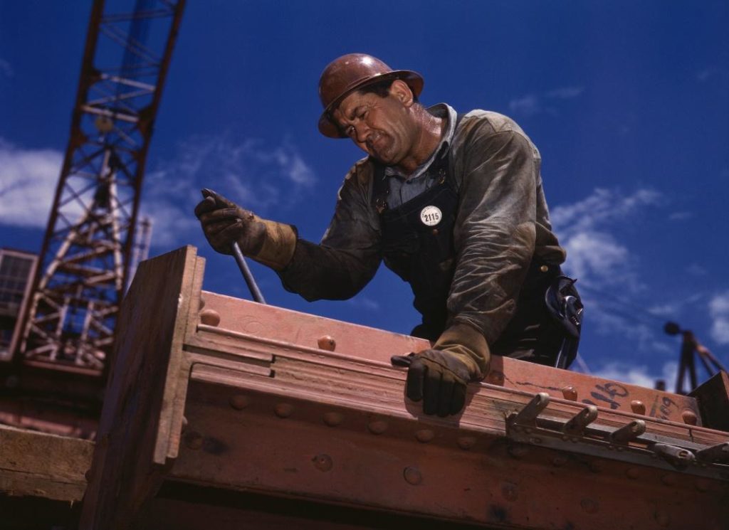 Guide to Becoming a Construction Helper – Columbia College Calgary