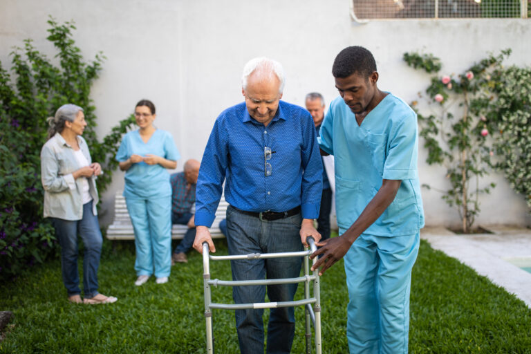 Health Care Aide Certificate – Columbia College Calgary